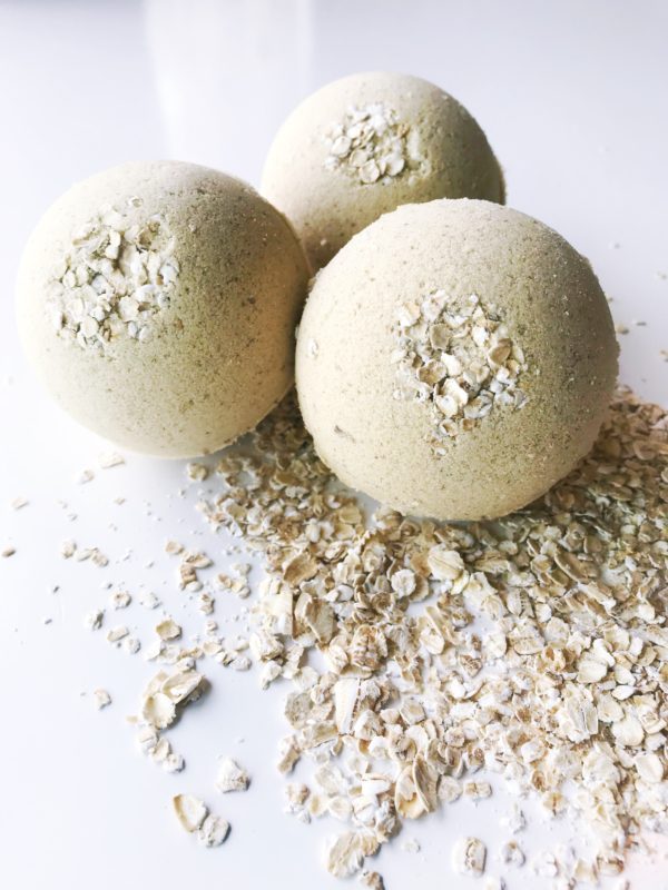 Oatmeal, Milk & Honey Bath Bomb Recipe | It's Me Laura Lee